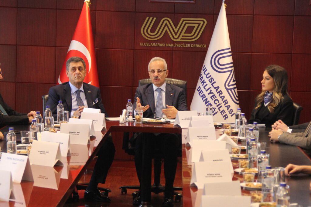 Turkish Minister of Transport Celebrated the World Drivers’ Day with ...